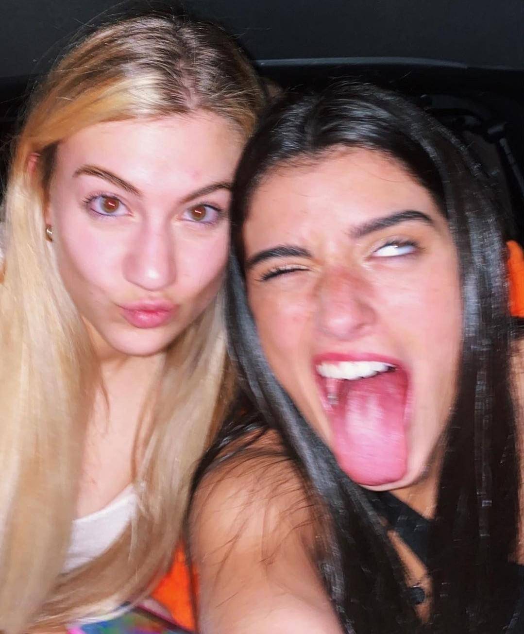 Dixie D'amelio | Scrolller