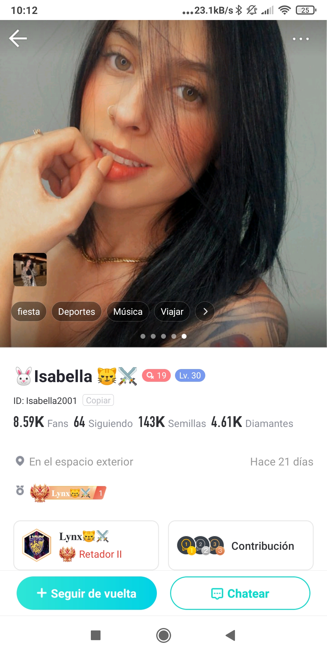 Do anyone have anything on her? | Scrolller