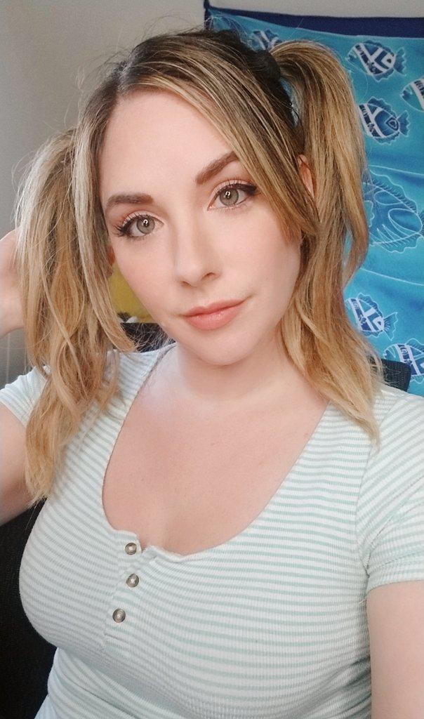 Pig tails | Scrolller