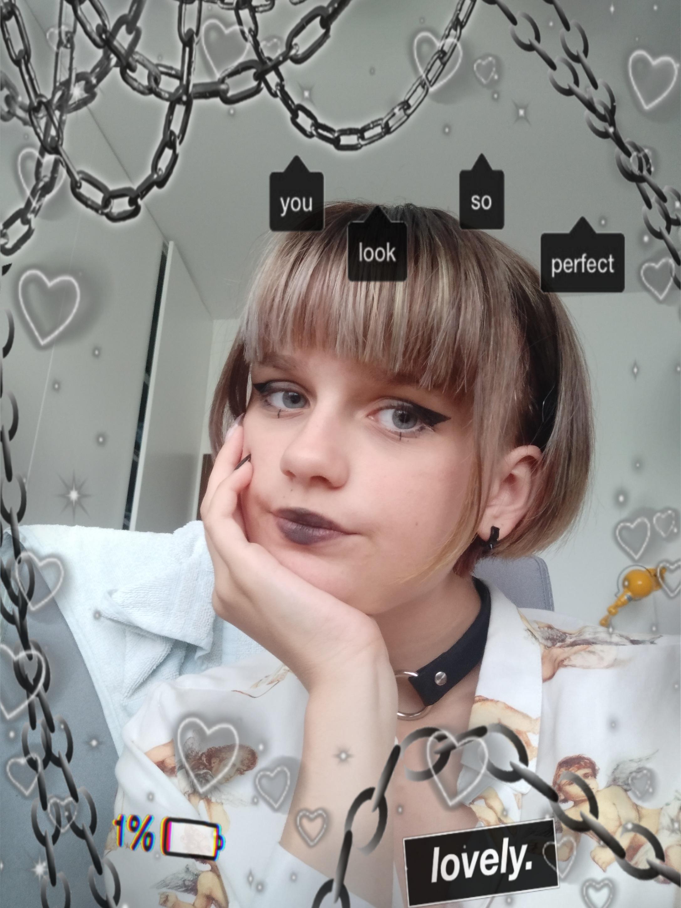 Do u like goth femboys? (づ￣ ³￣)づ | Scrolller