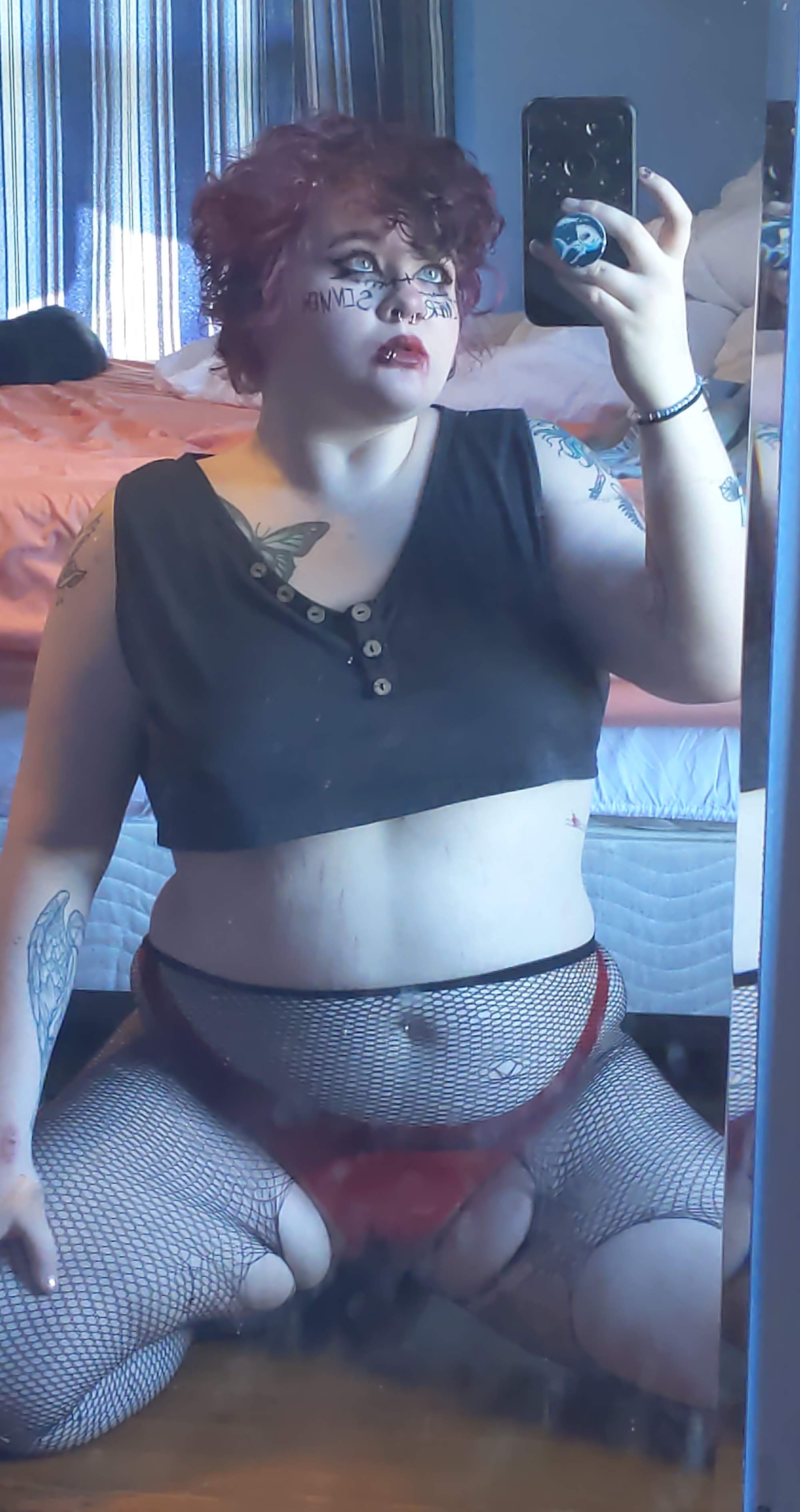 Do we like thick emo girls too?🖤 | Scrolller