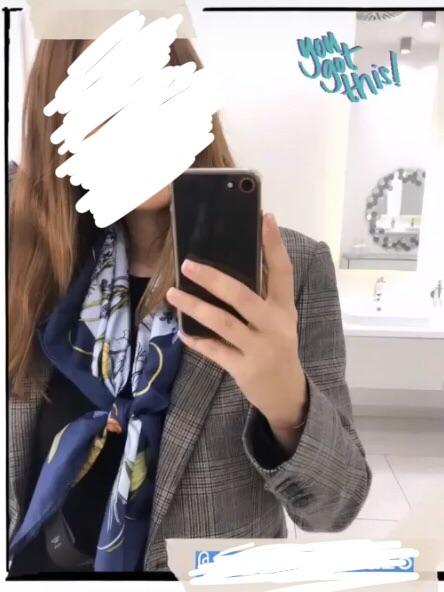 Do you know how to make this scarf knot? | Scrolller