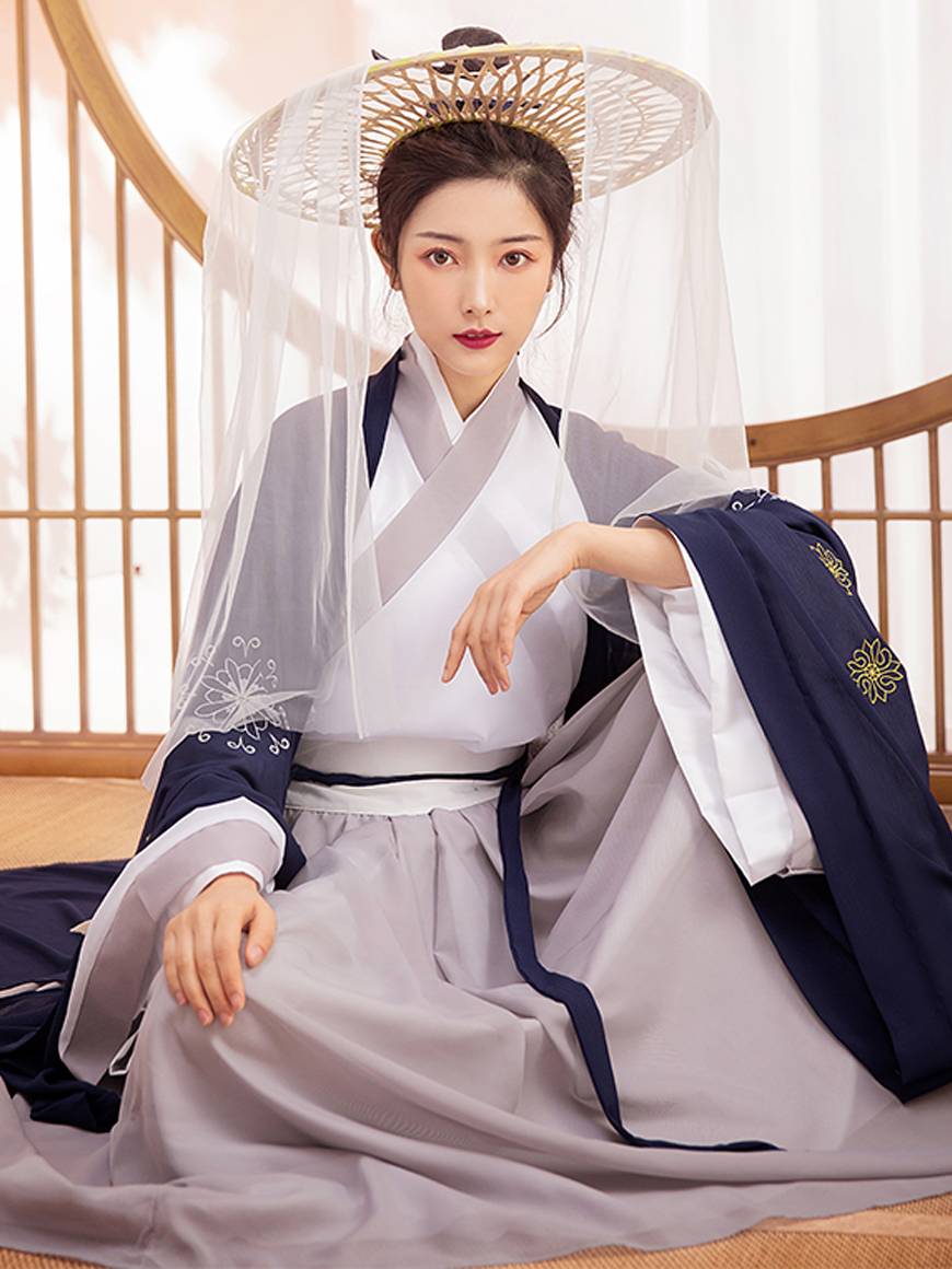 Do you like Chinese Wuxia Hanfu? | Scrolller