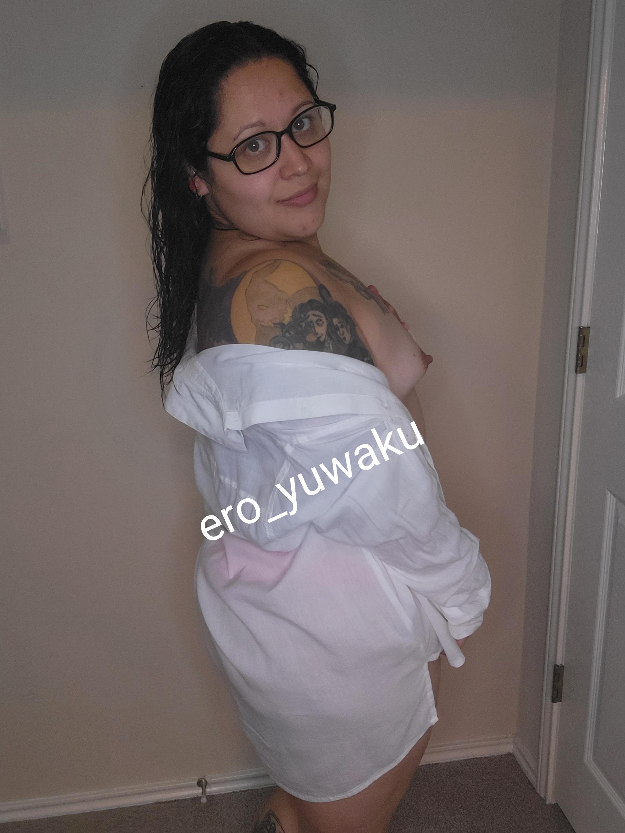 Do you spy something pink? | Scrolller