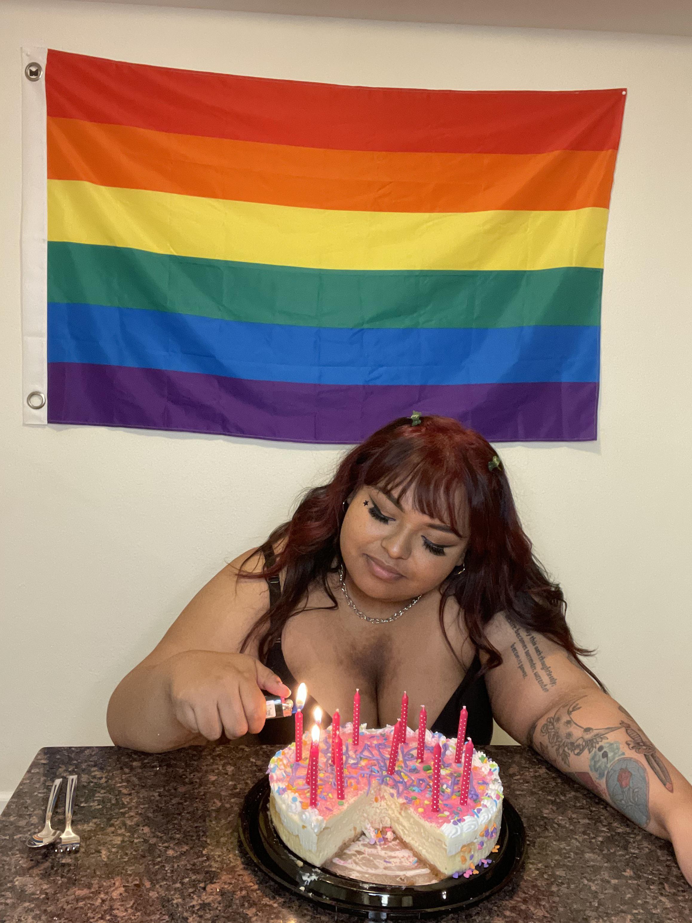 Do you want a slice? | Scrolller