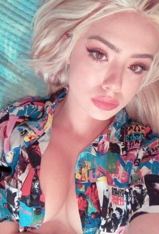 Does anyone have Marisa Jolie onlyfans? | Scrolller