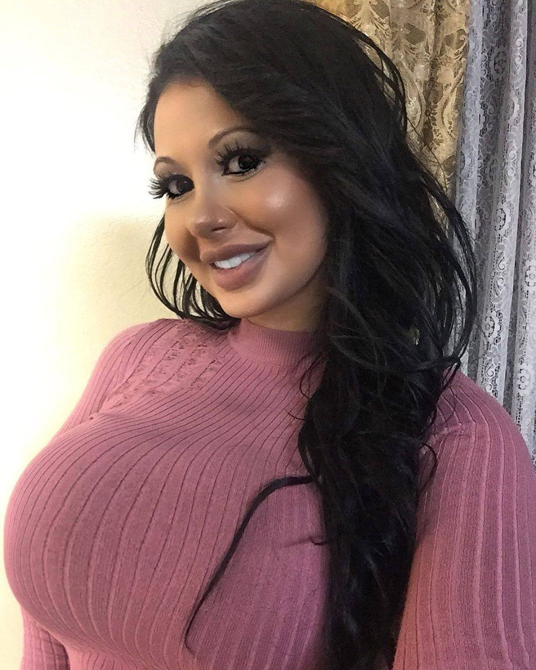 Dr. Hanna | Scrolller