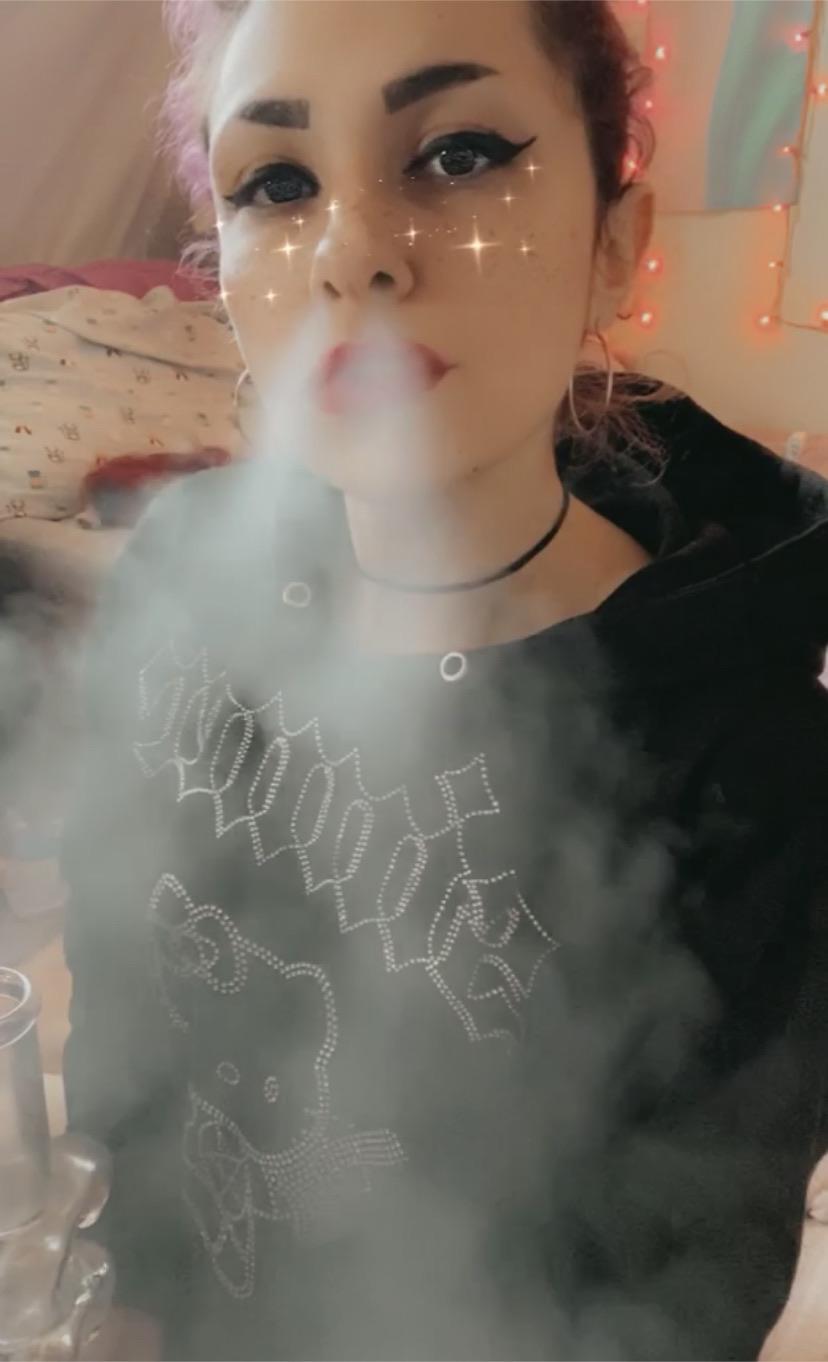 dragon breath 🐉 | Scrolller