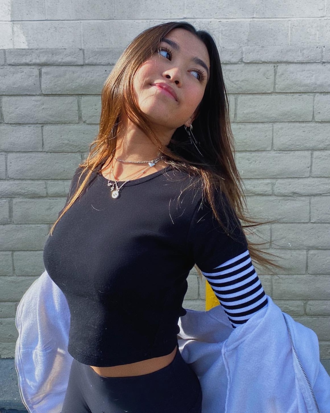 Dramatic Krischelle | Scrolller