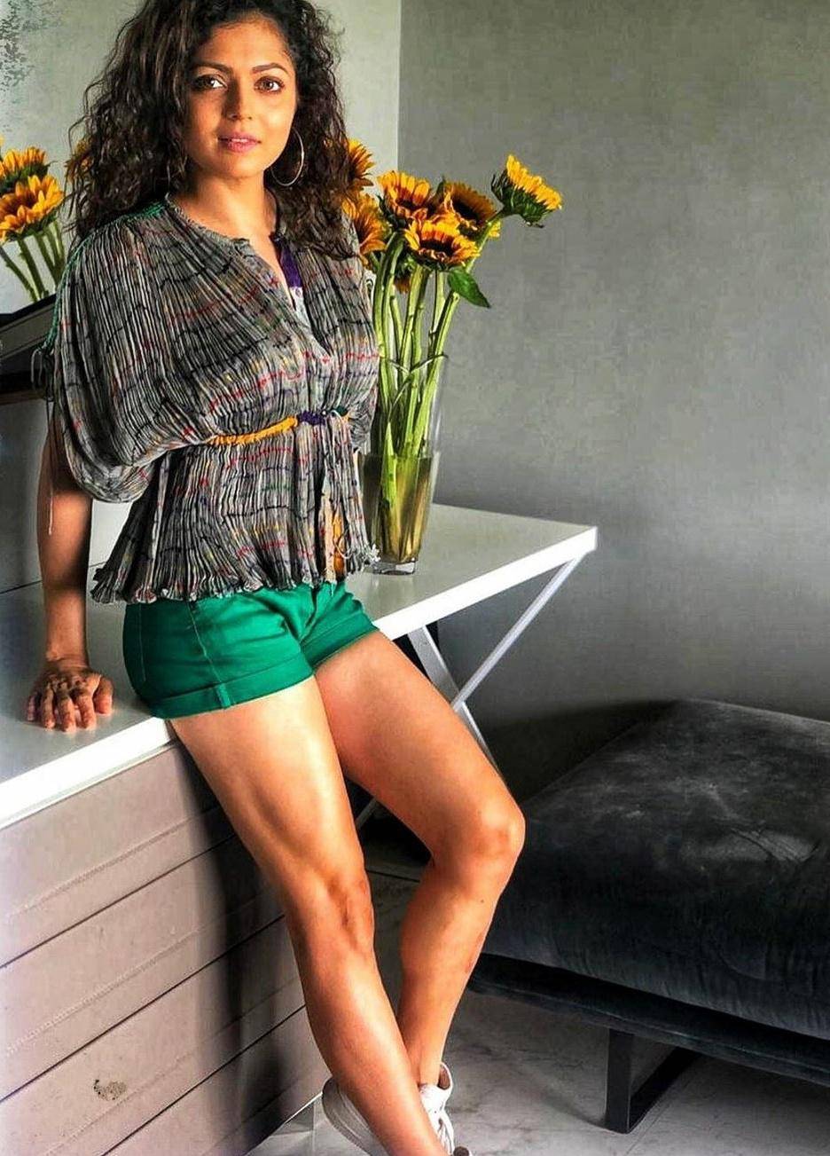 Drashti Dhami | Scrolller