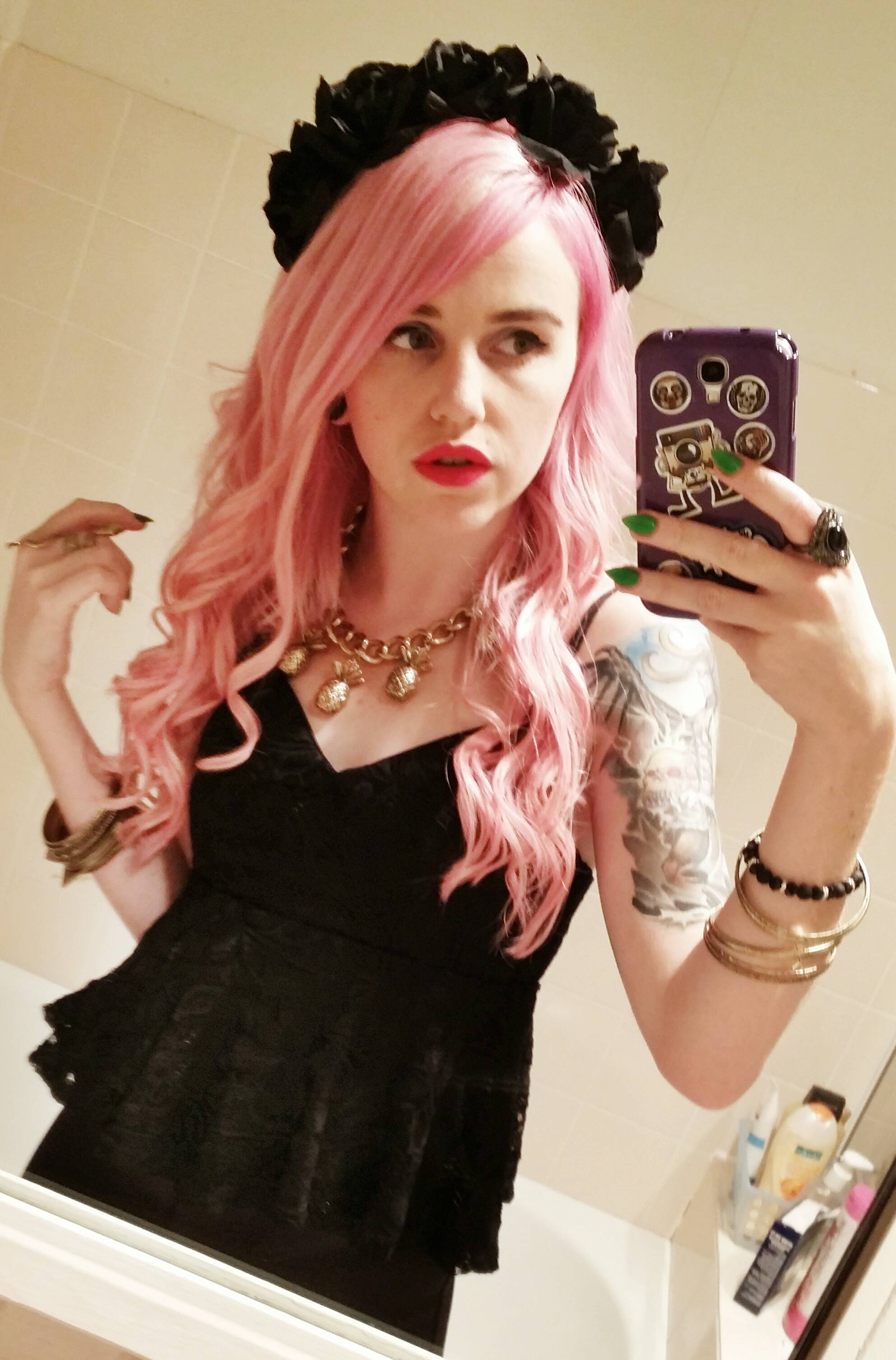 Draw me please? xox | Scrolller