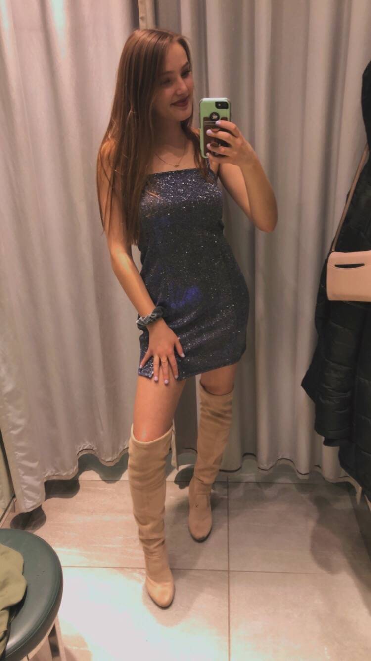 Dressing Room | Scrolller