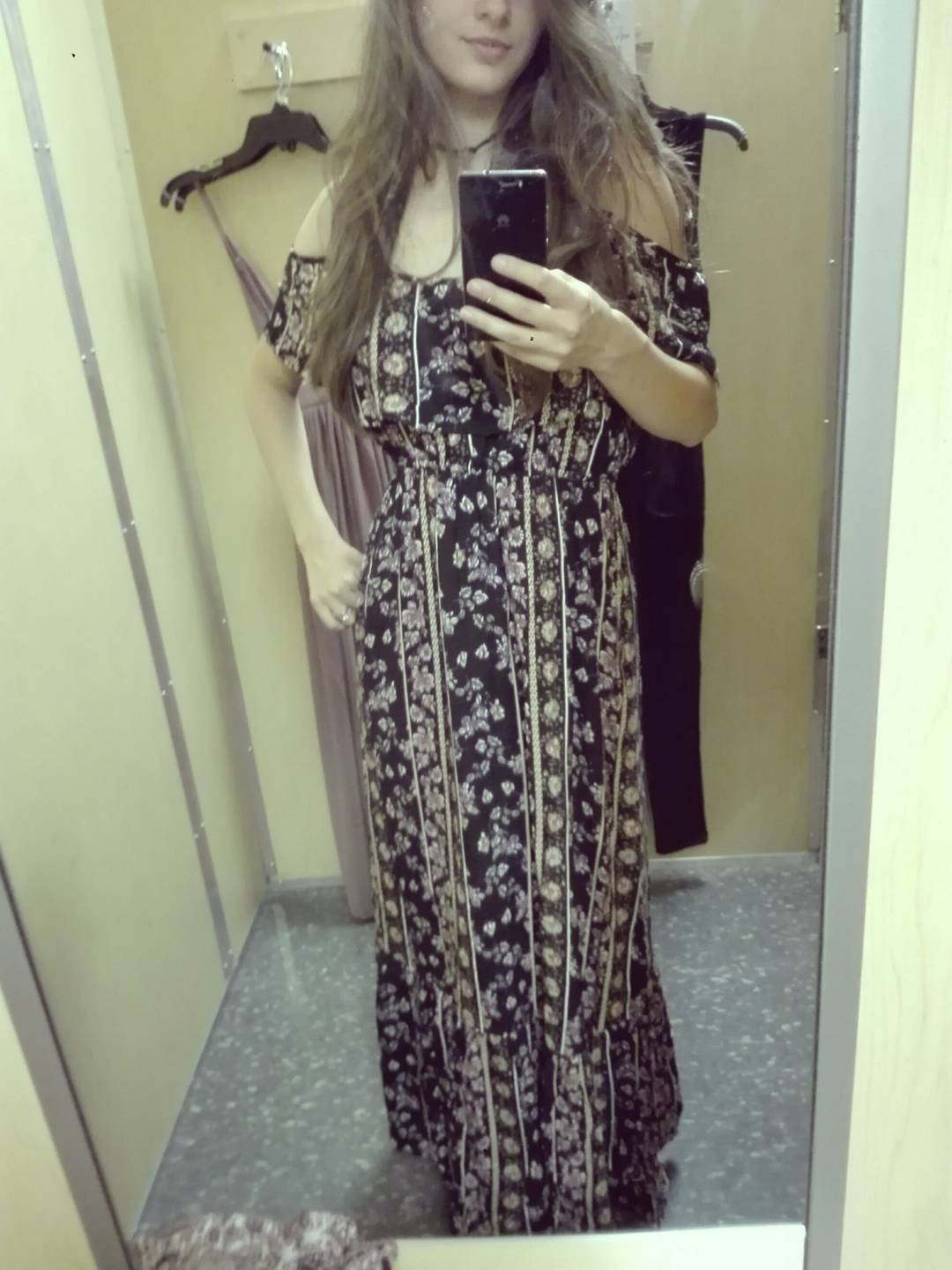 Dressing room fun for hubby. | Scrolller