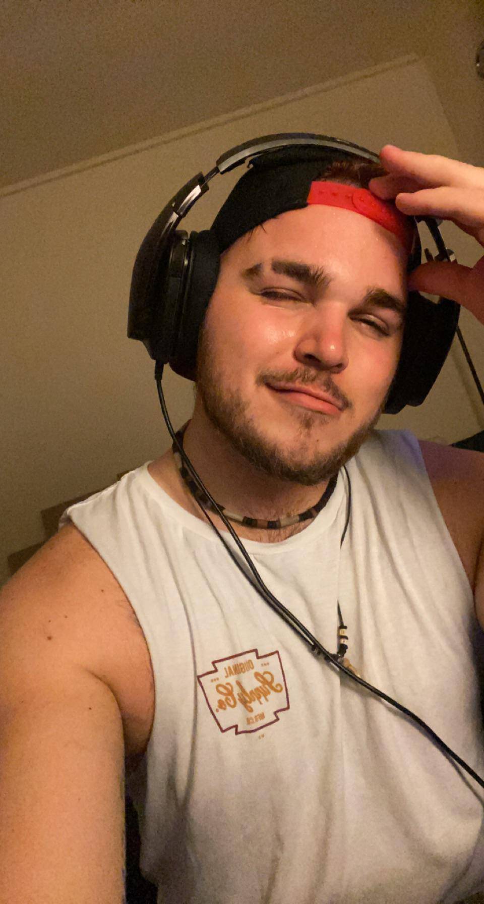 Drunk and gaming? Good combination I recon | Scrolller