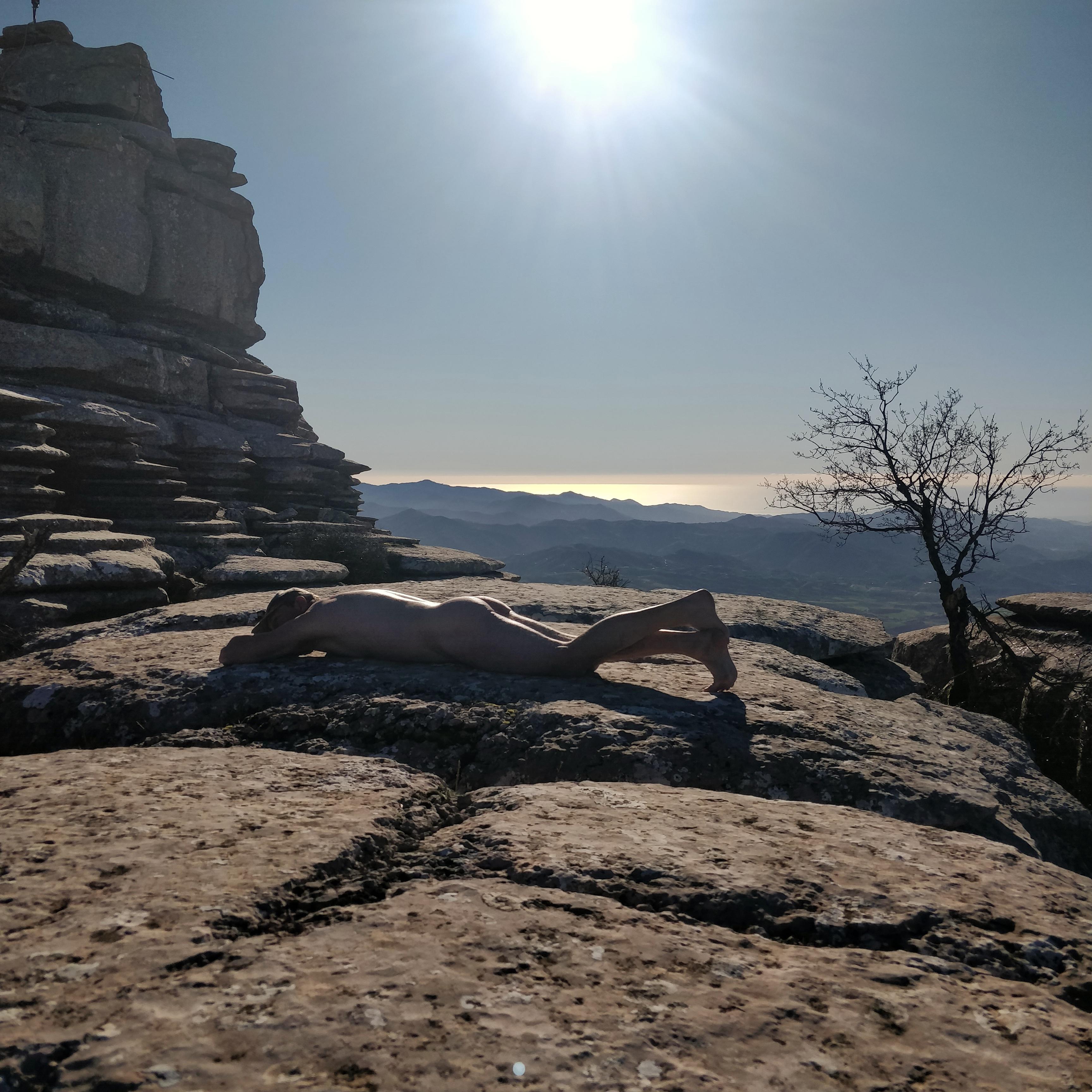 Early morning hike | Scrolller