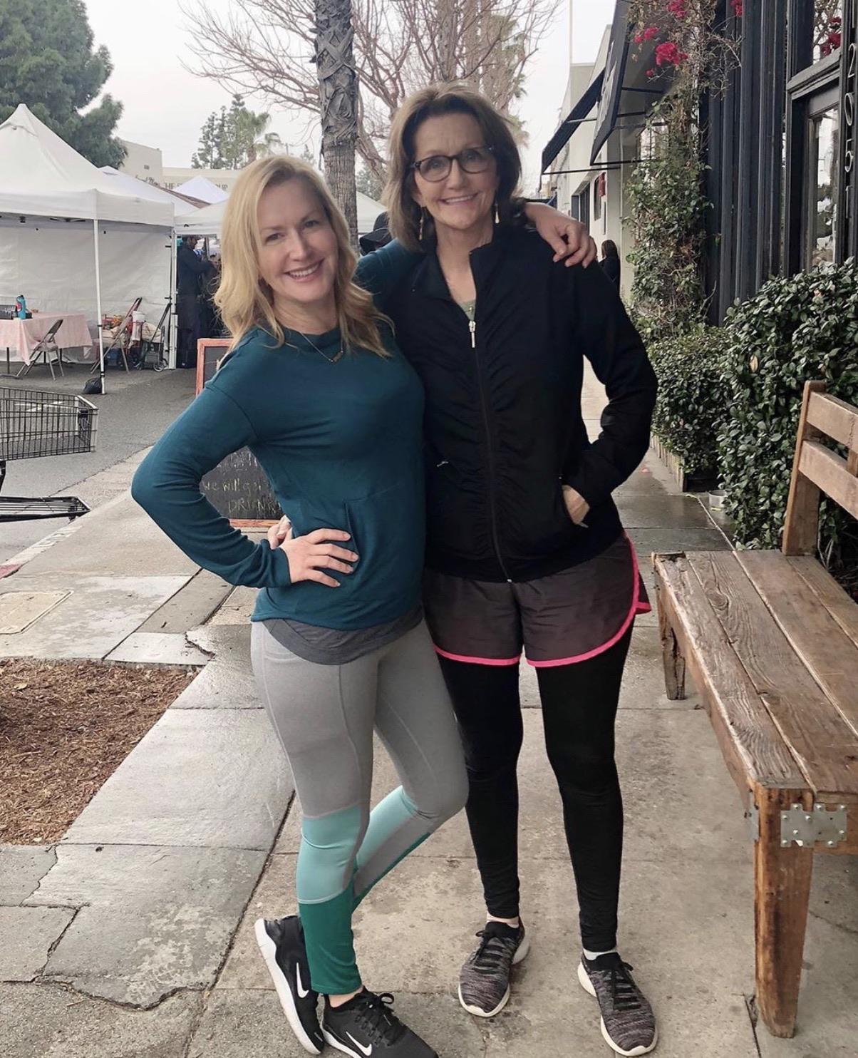 Easy nut | Scrolller