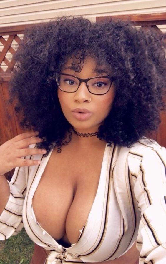 Ebony cleavage | Scrolller