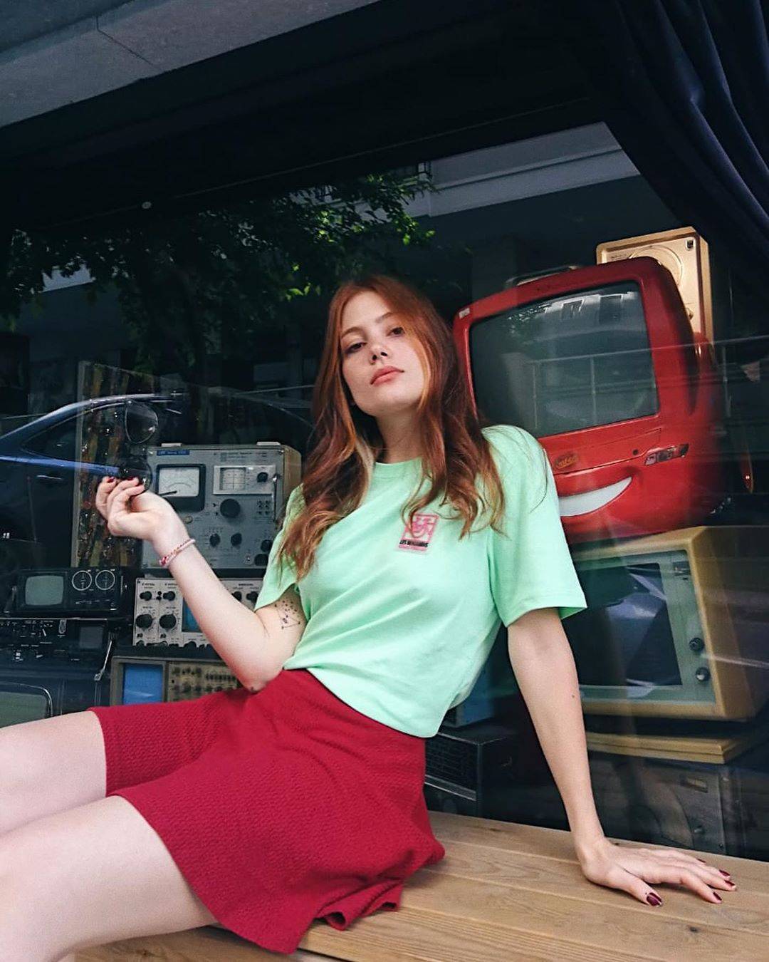 Eda Şölenci | Scrolller