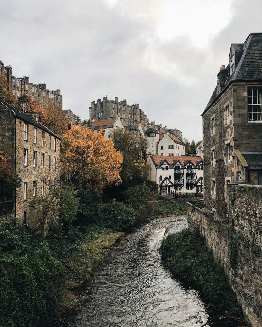 Edinburgh | Scrolller