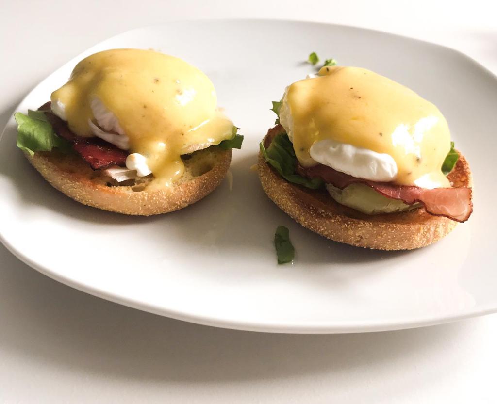 Eggs Benedict - First Try | Scrolller