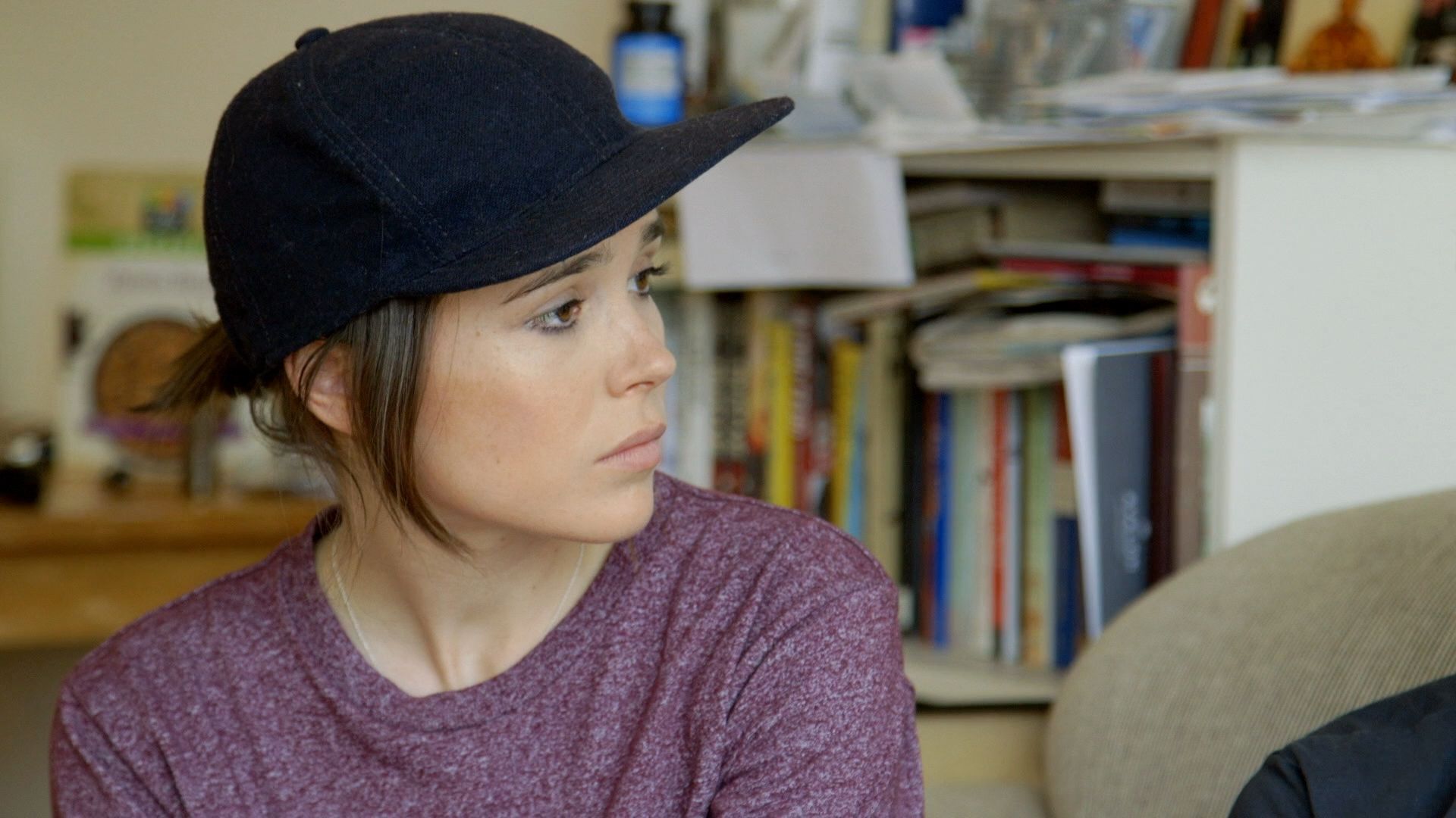 Elliot with a nice hat | Scrolller