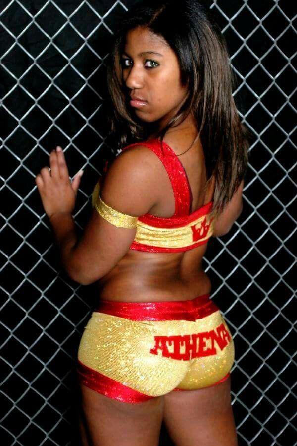 Ember Moon | Scrolller