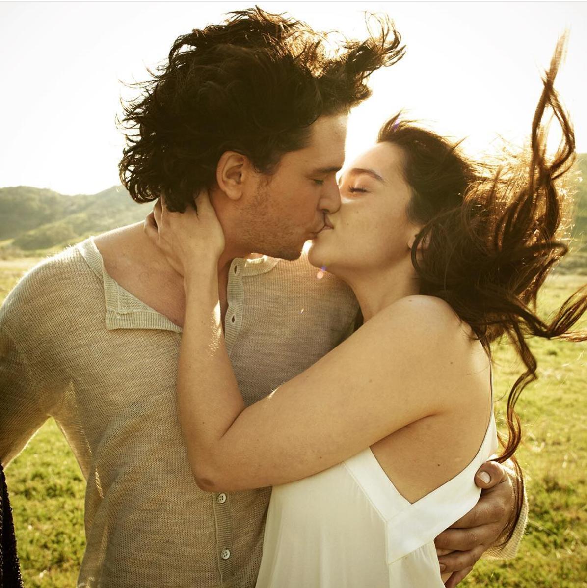 Emilia and Kit | Scrolller