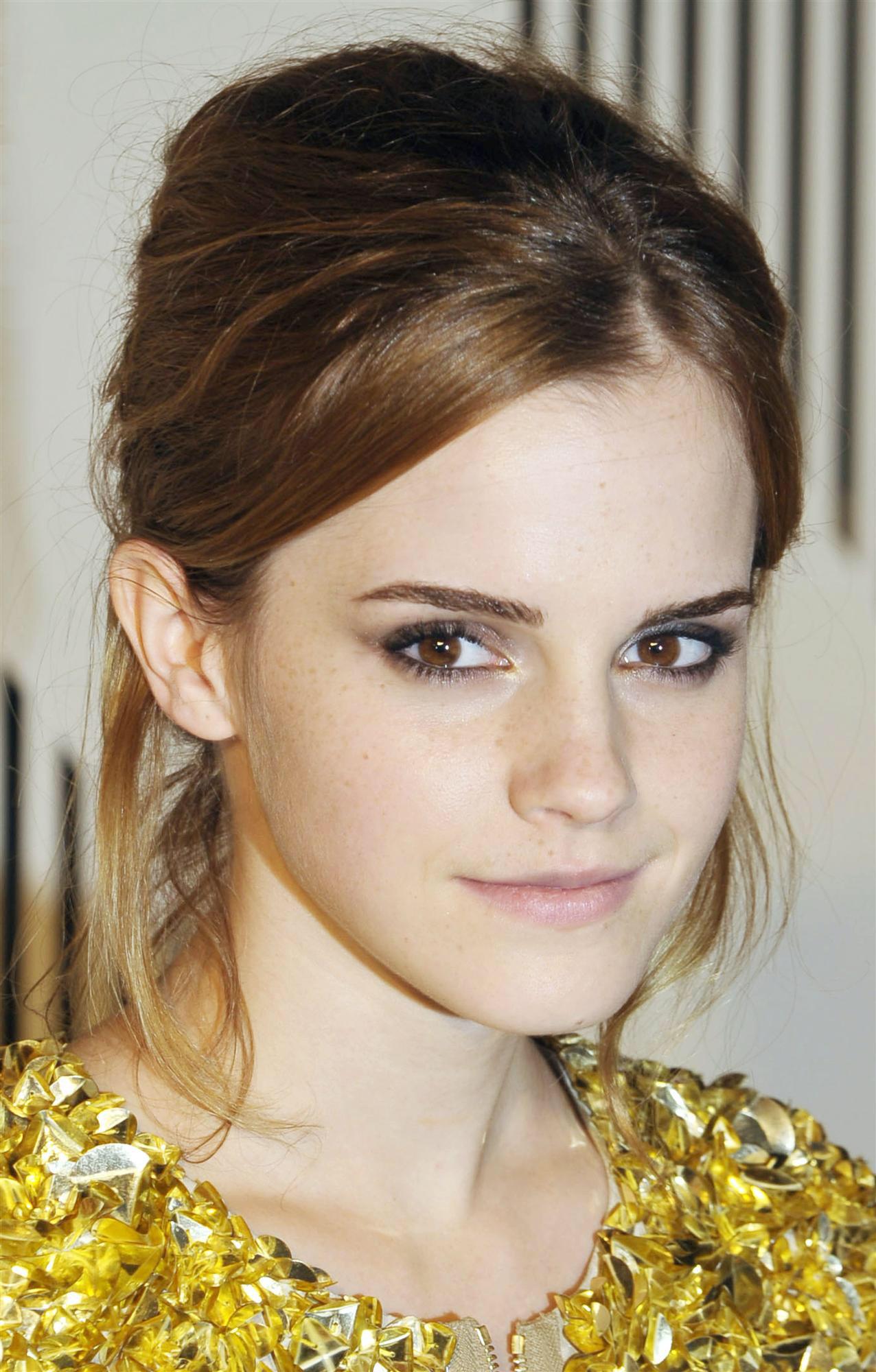 Emma Watson Too Pretty | Scrolller