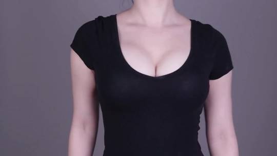 Enji Night shaking loop | Scrolller