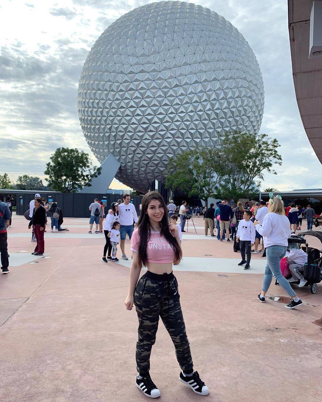 Discover more like Fegalvao: Epcot and Related Content | Scrolller