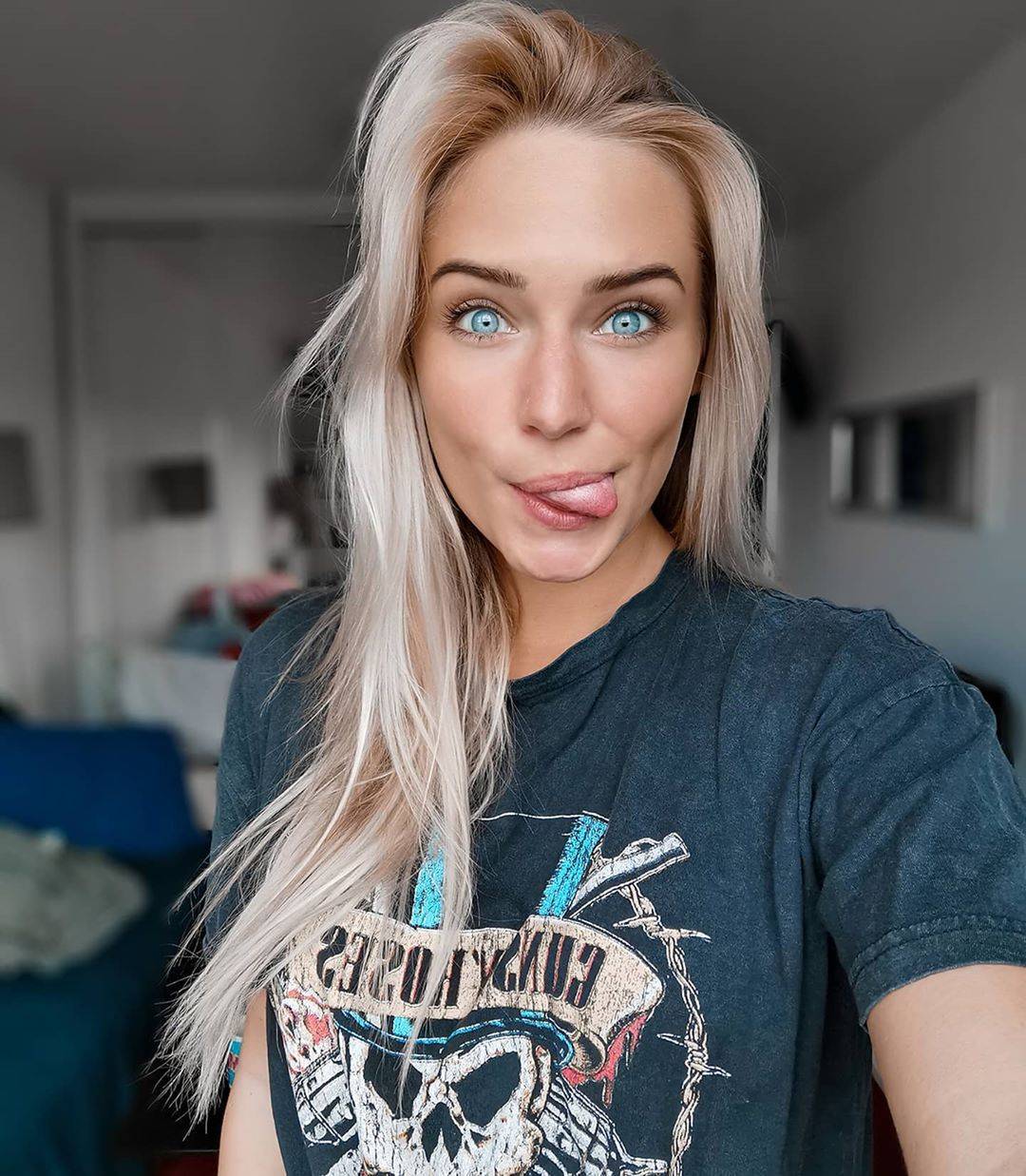 Eva Mikulski | Scrolller