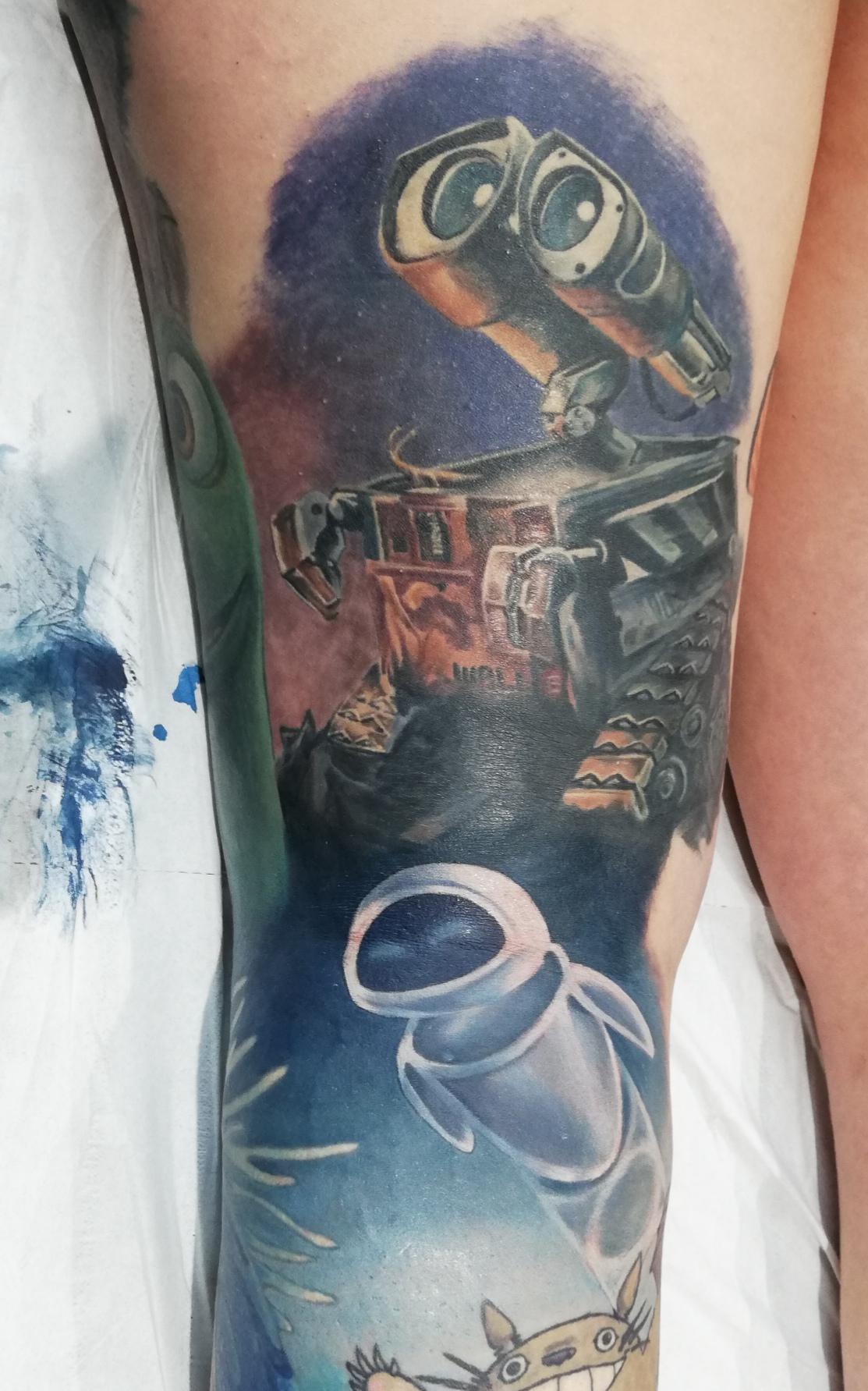 Eve and Wall e | Scrolller