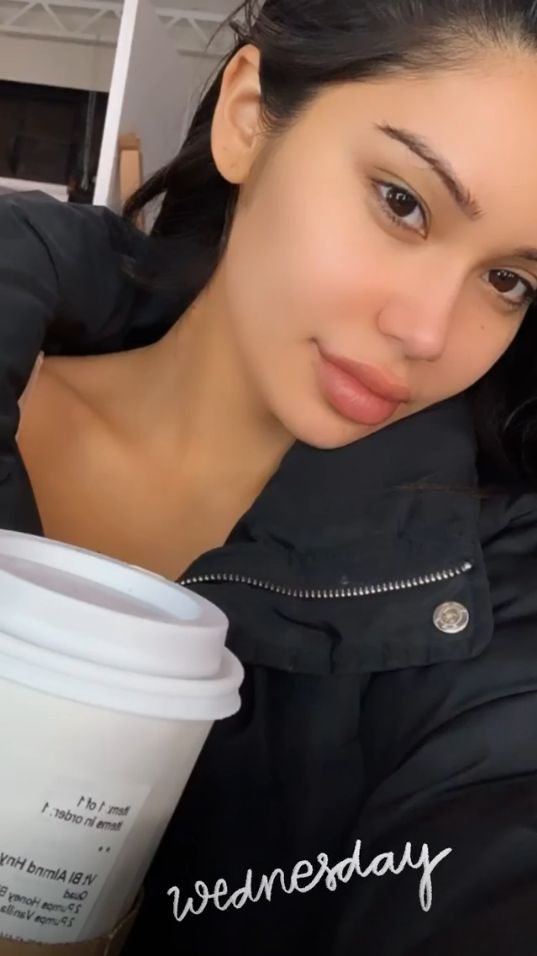 even without makeup she's beautiful | Scrolller