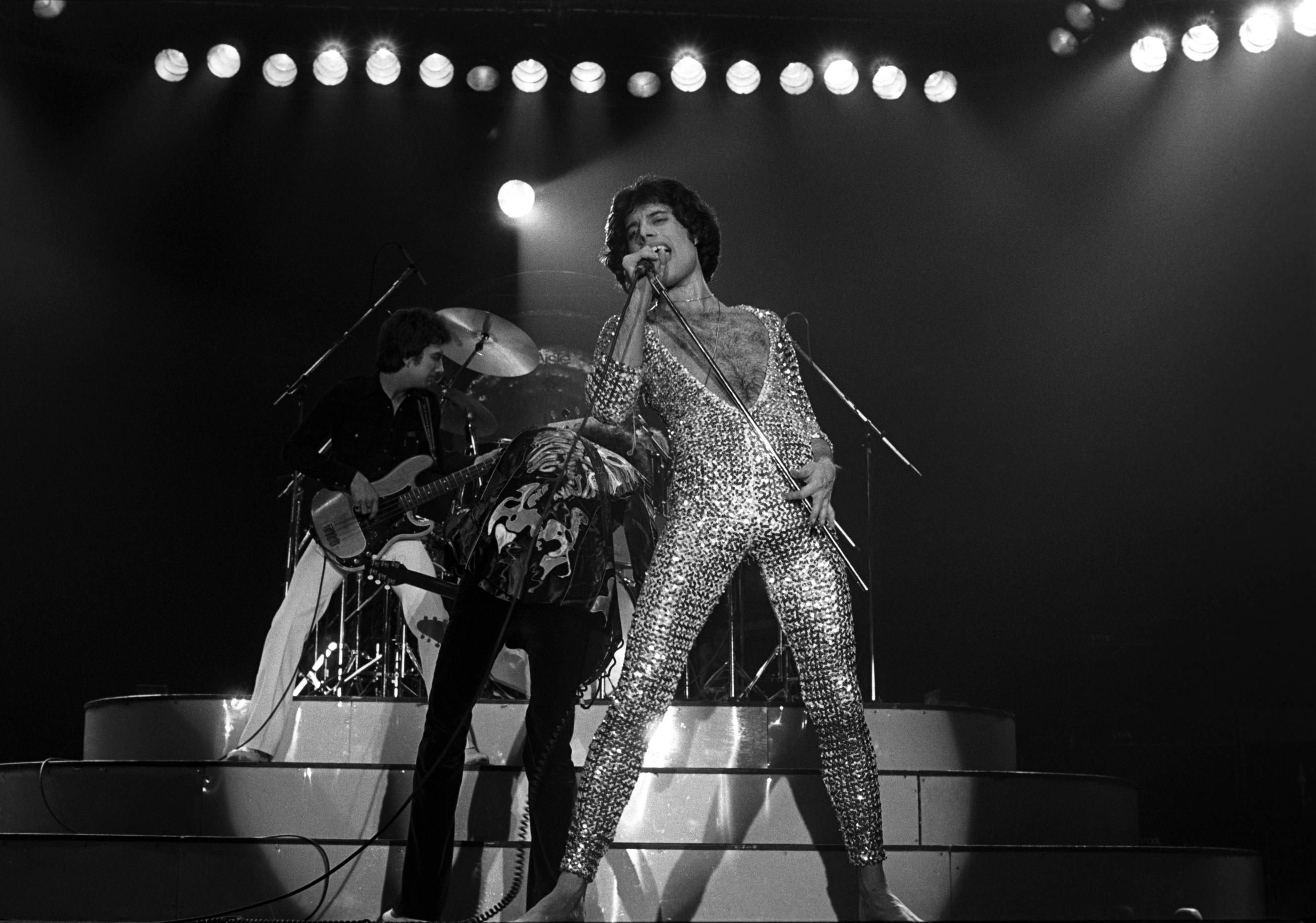 Excellent shot of him in his disco ball leotard. Photo from Rotterdam 1978. | Scrolller