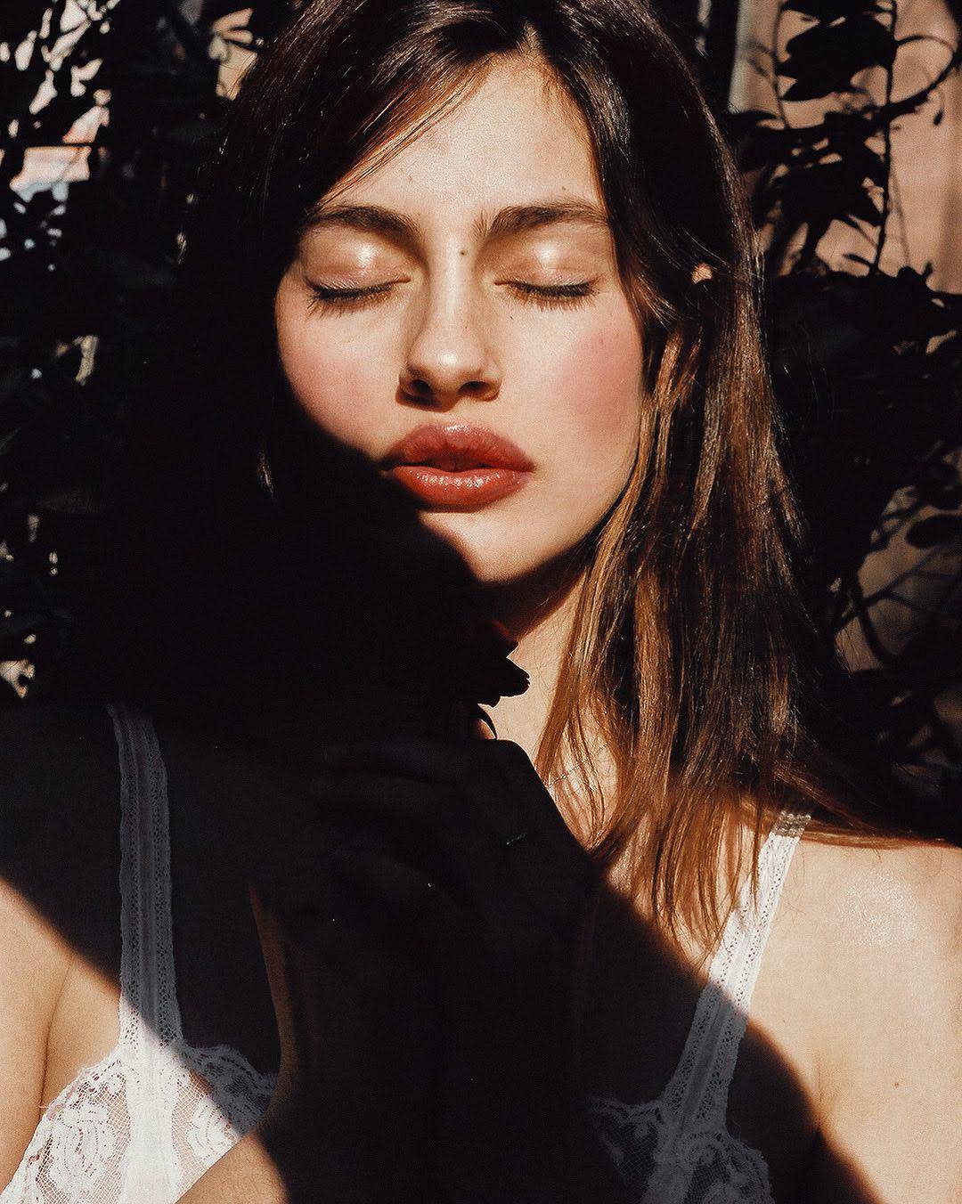 Eyes closed | Scrolller