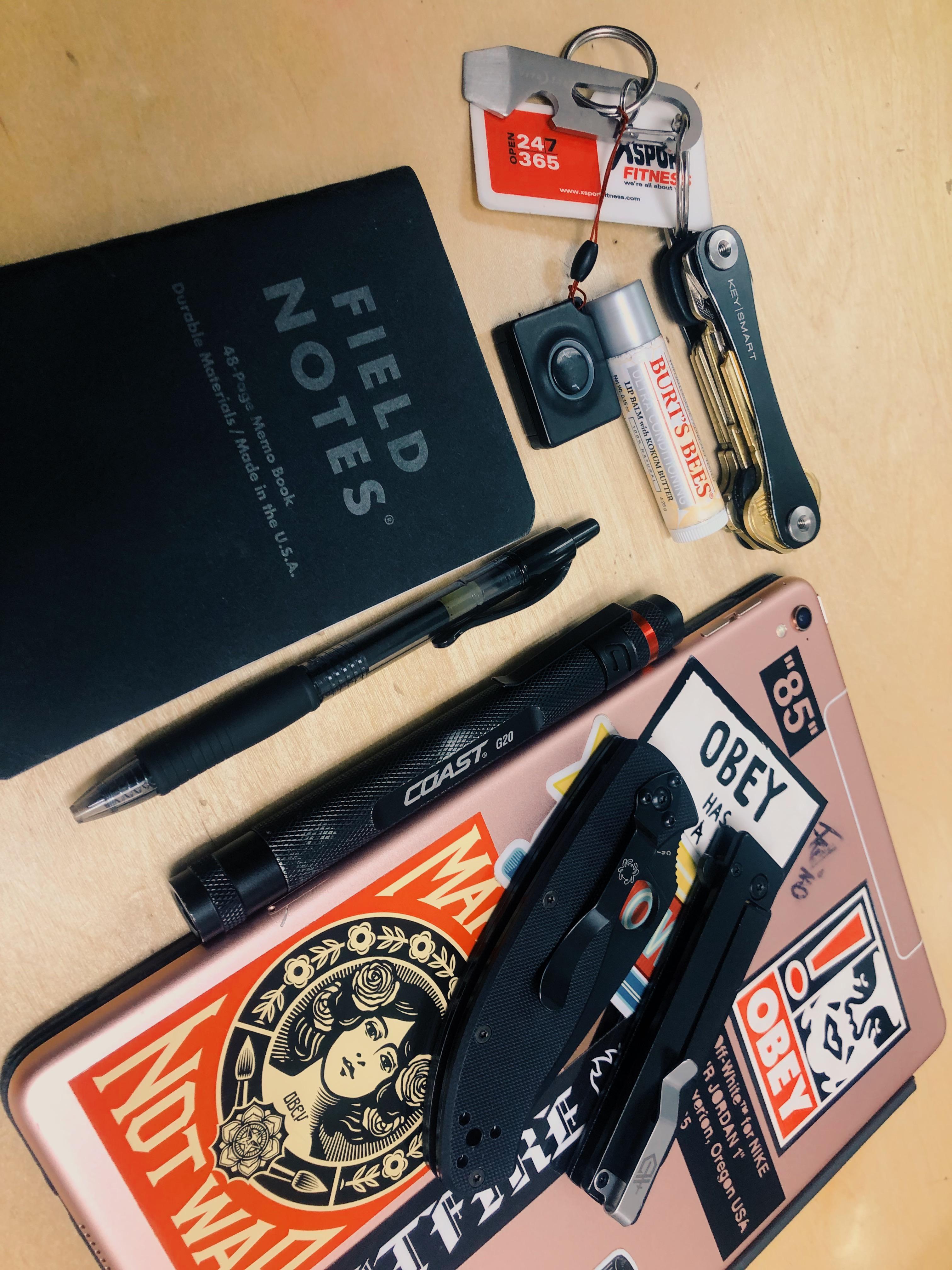 F/25/ Security Guard | Scrolller