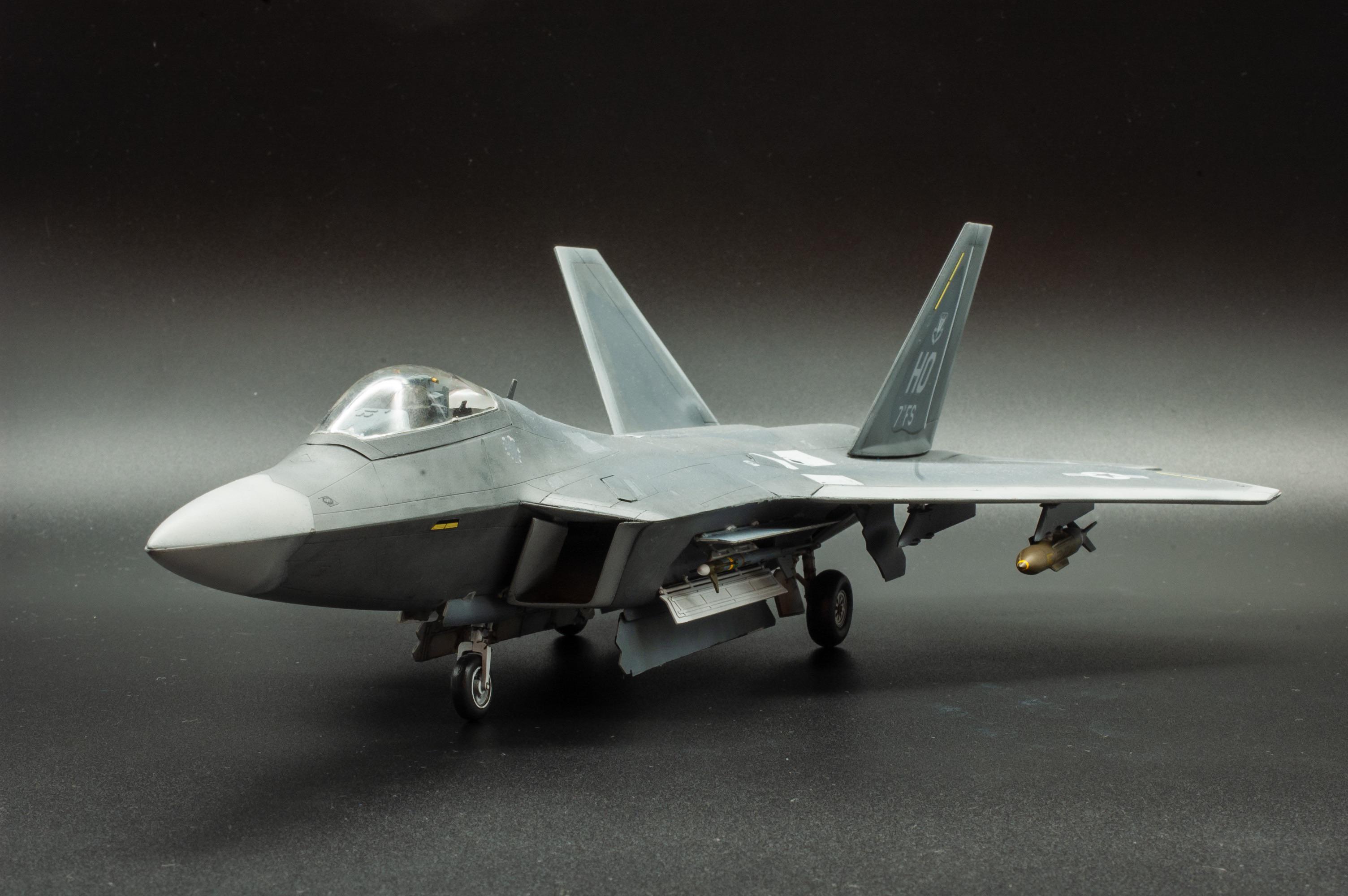F/A 22 Raptor. Italari 1:48 | Scrolller