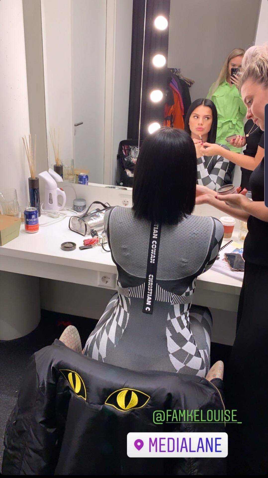 Famke louise | Scrolller