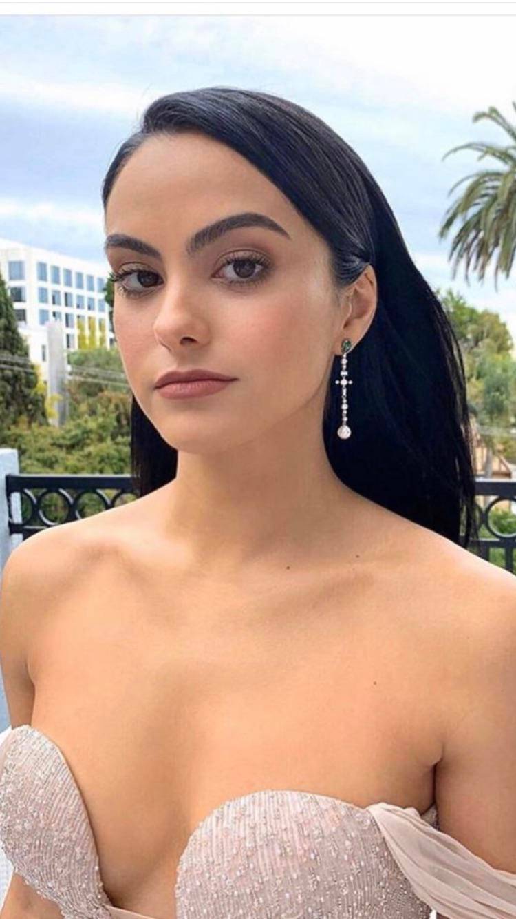 Favorite | Scrolller