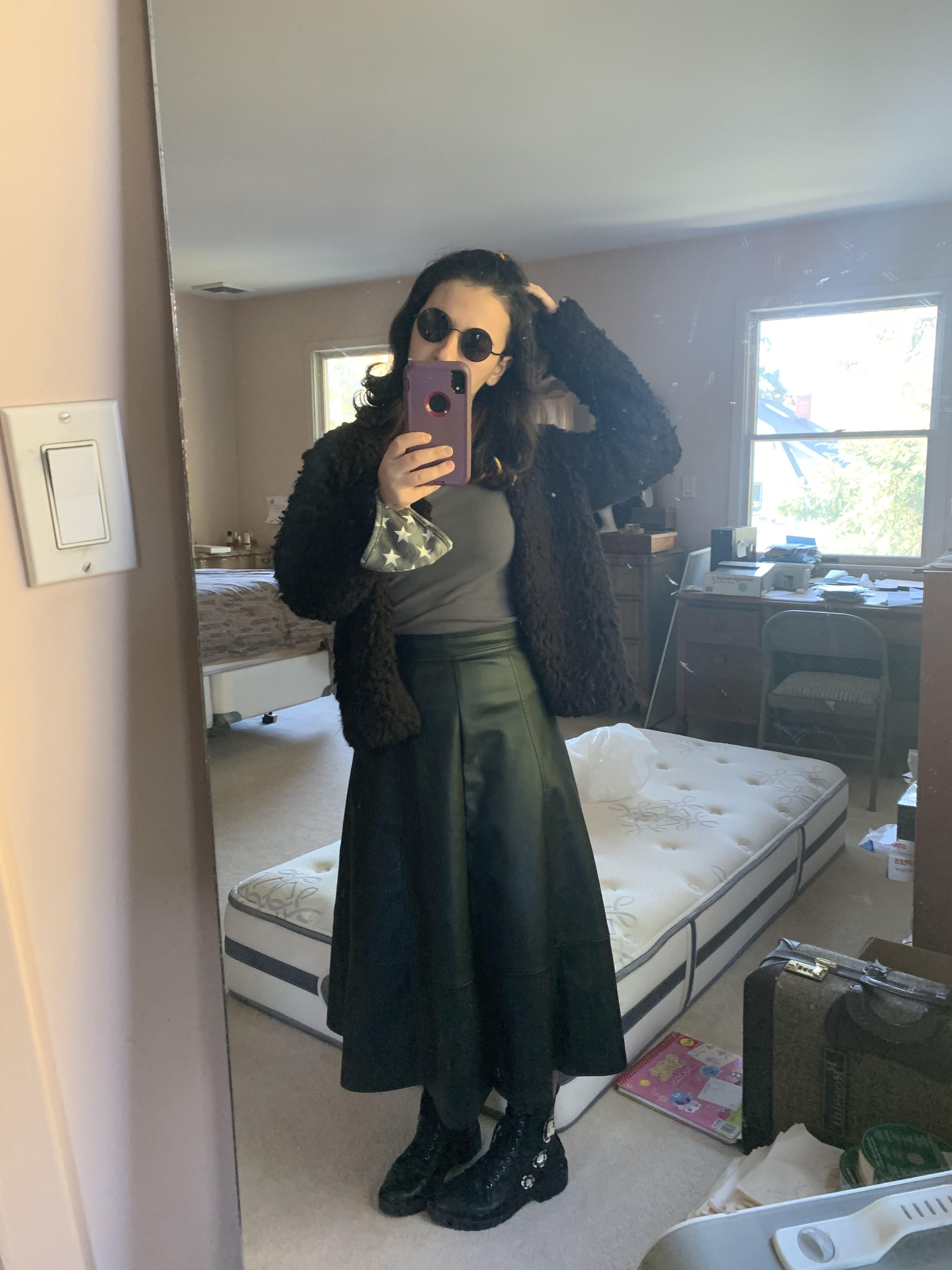 Feelin modest and edgy! | Scrolller