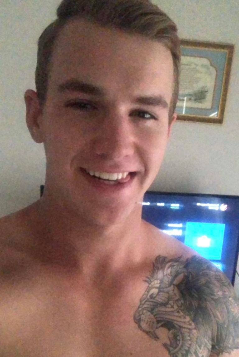 Feeling a tad bit mischievous! 😈😏 | Scrolller