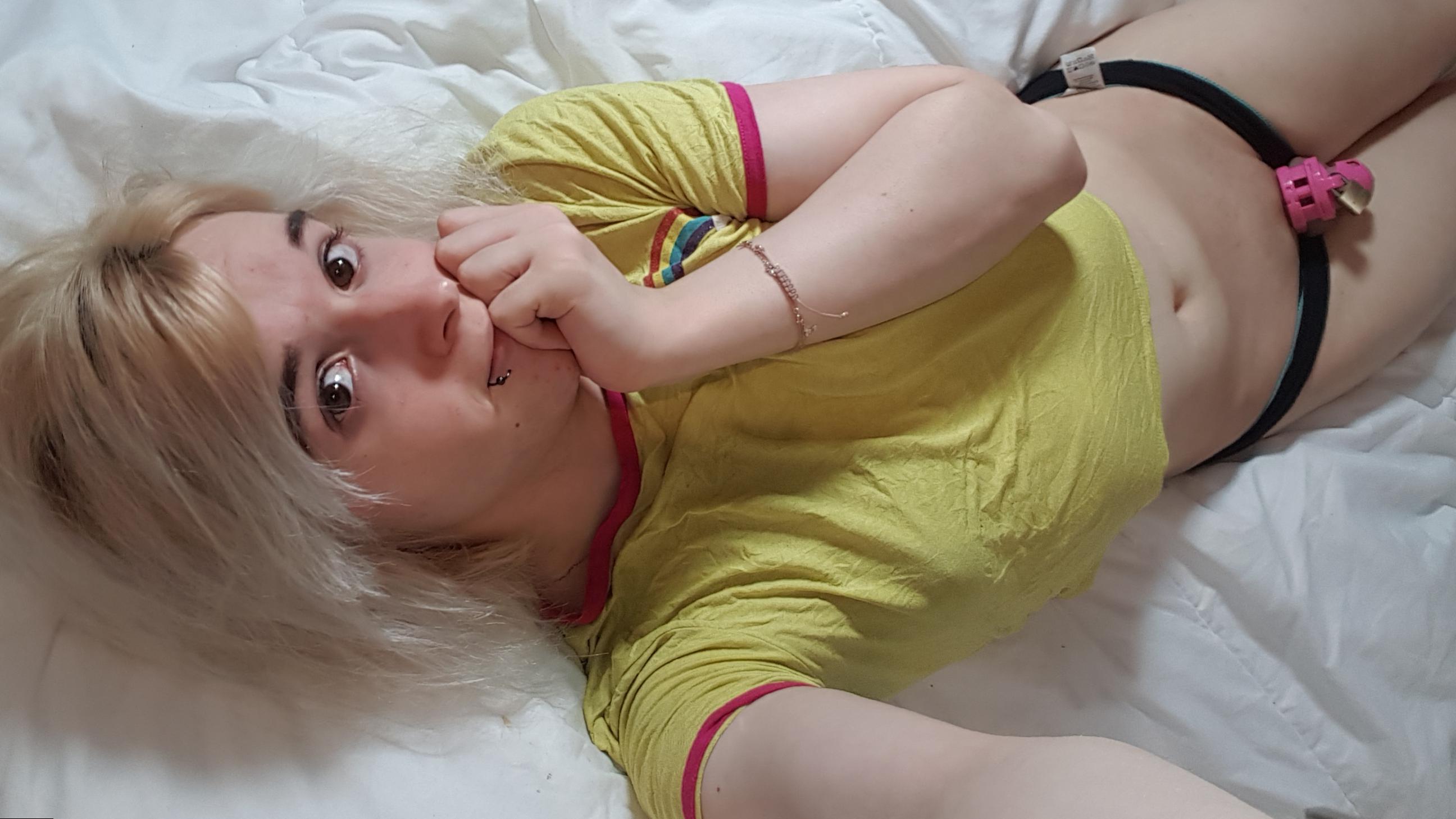 Feeling comfy c: | Scrolller