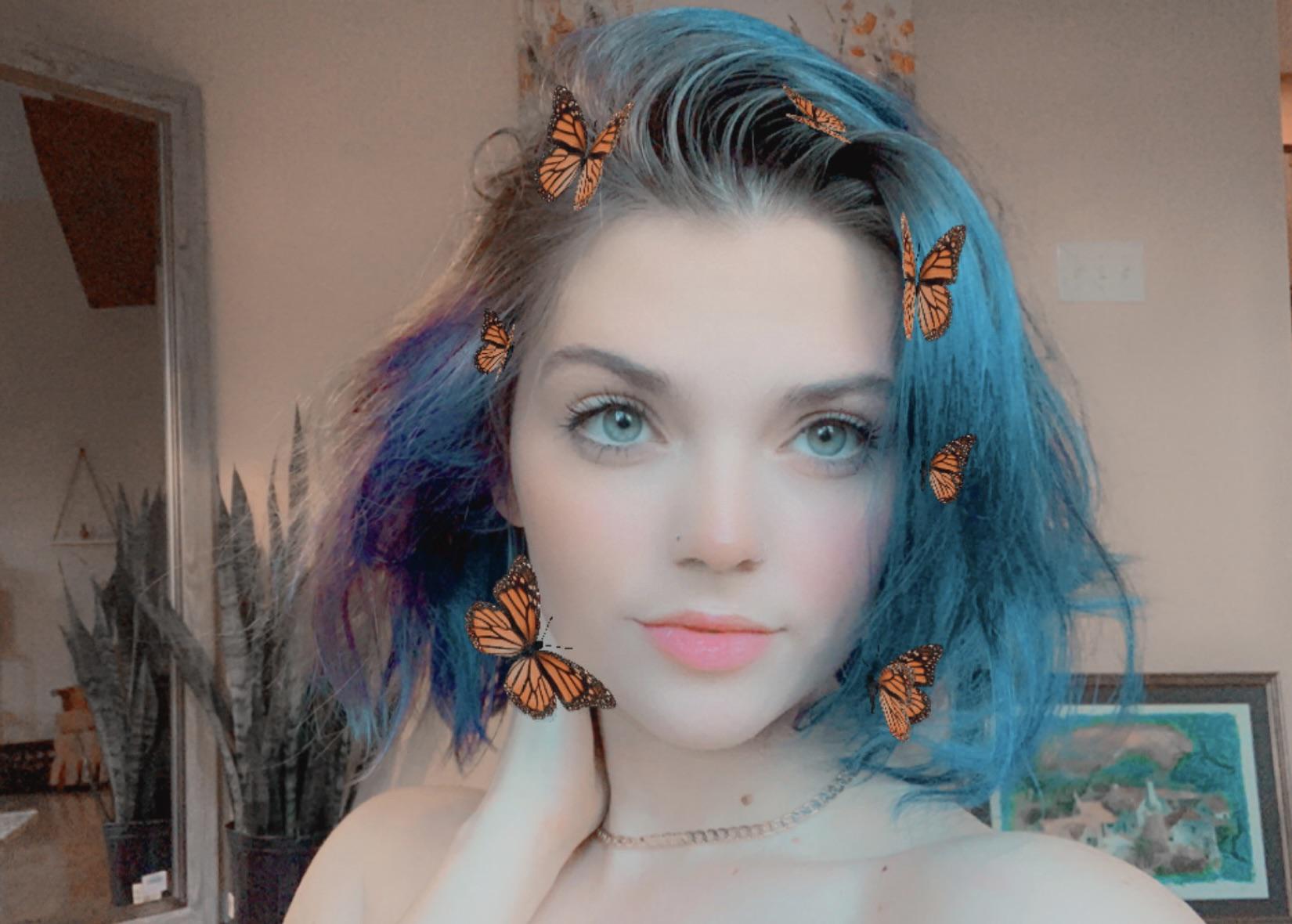feeling cute with this hair💙 {21} | Scrolller