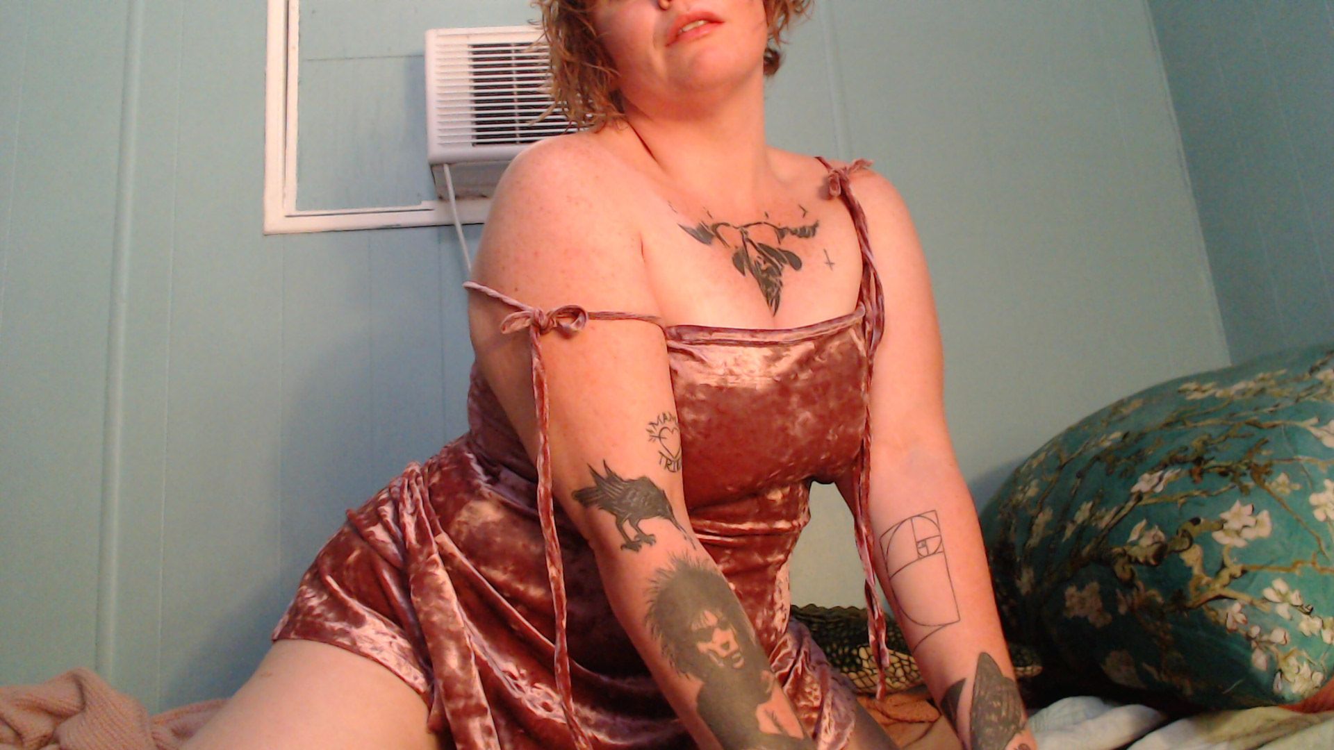 Feeling like a cute cherubic Cupid tonight