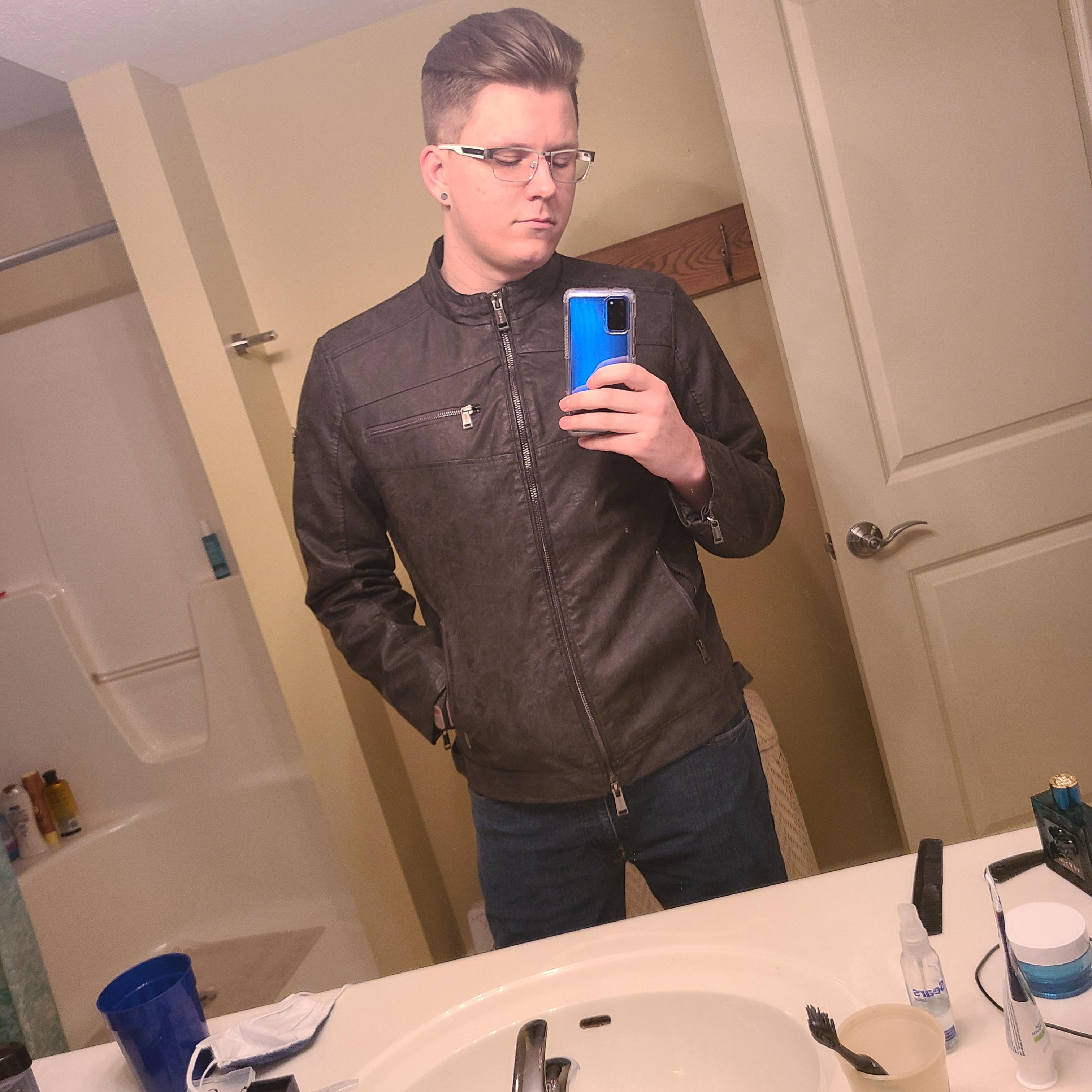 Feeling my new jacket | Scrolller