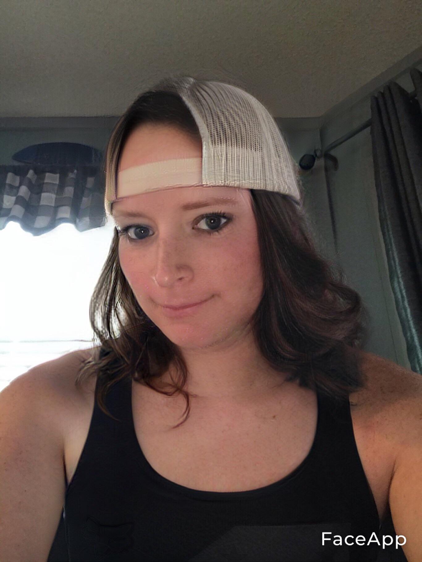 Feeling the hat backwards! 💅🏻👗 | Scrolller