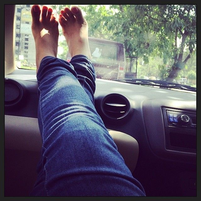 Feet on the dashboard | Scrolller