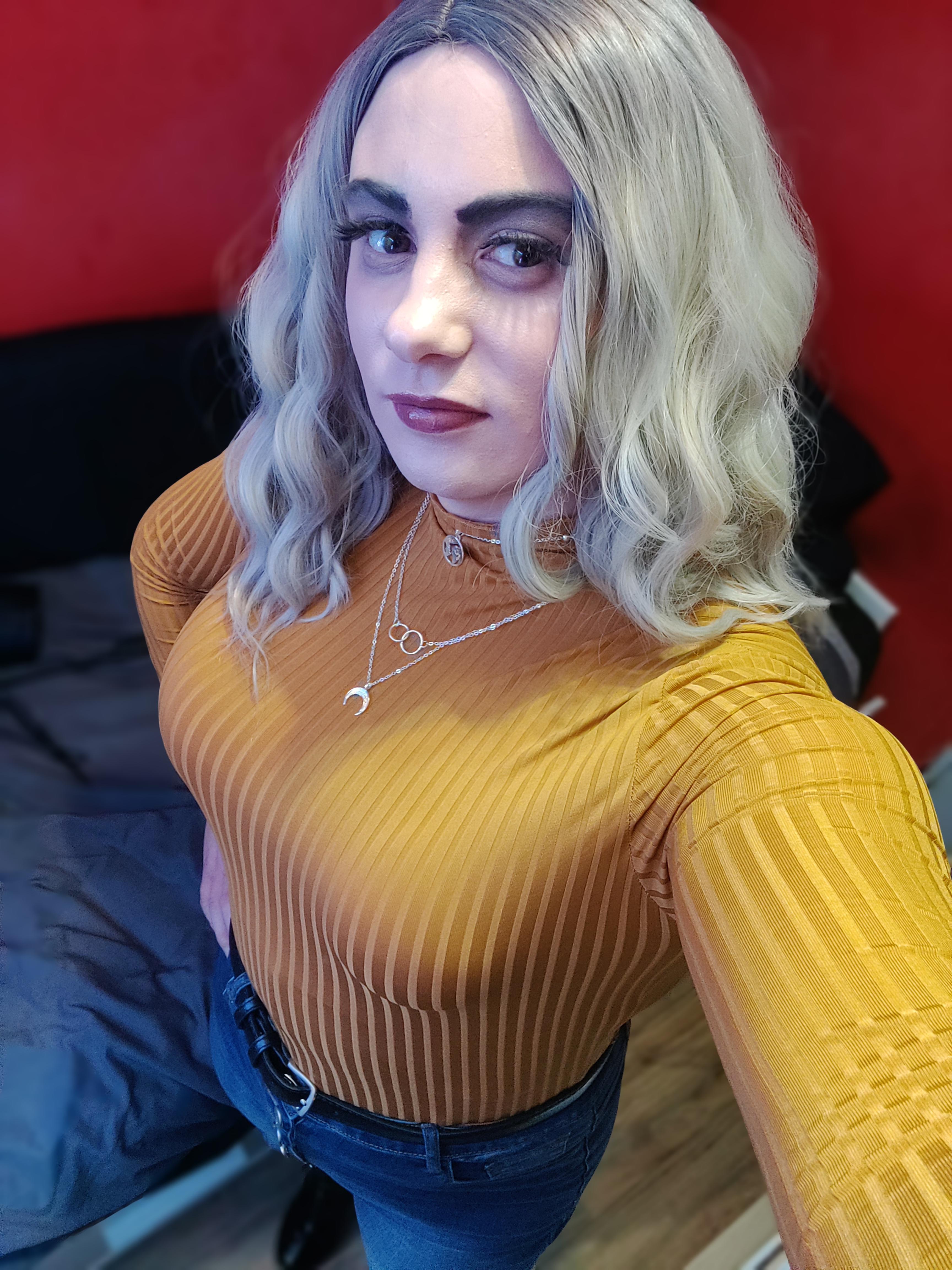 Felt Cute 😊 | Scrolller