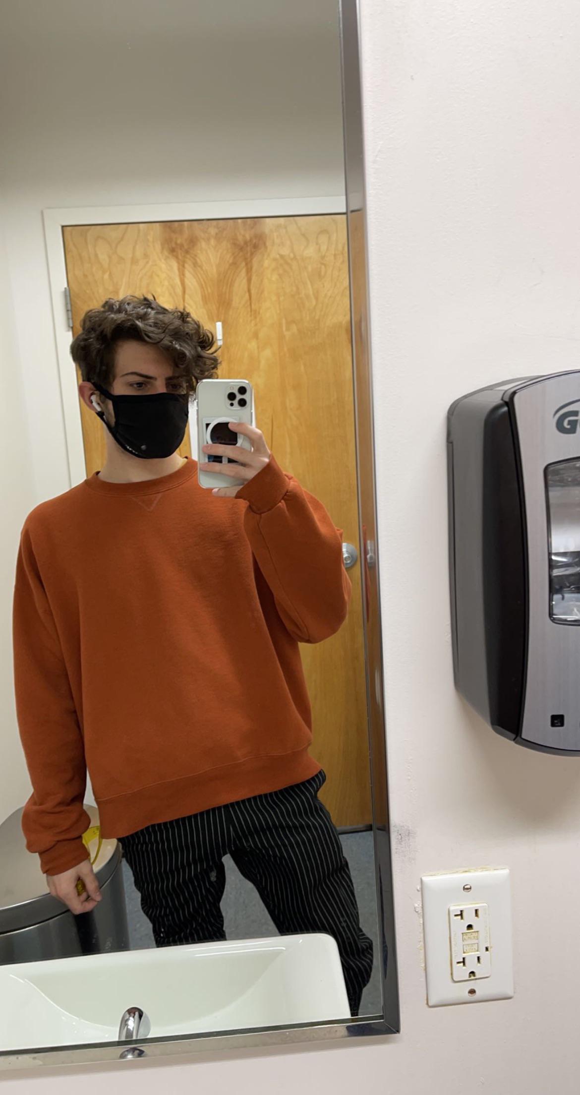 Felt cute and comfy at work yesterday | Scrolller