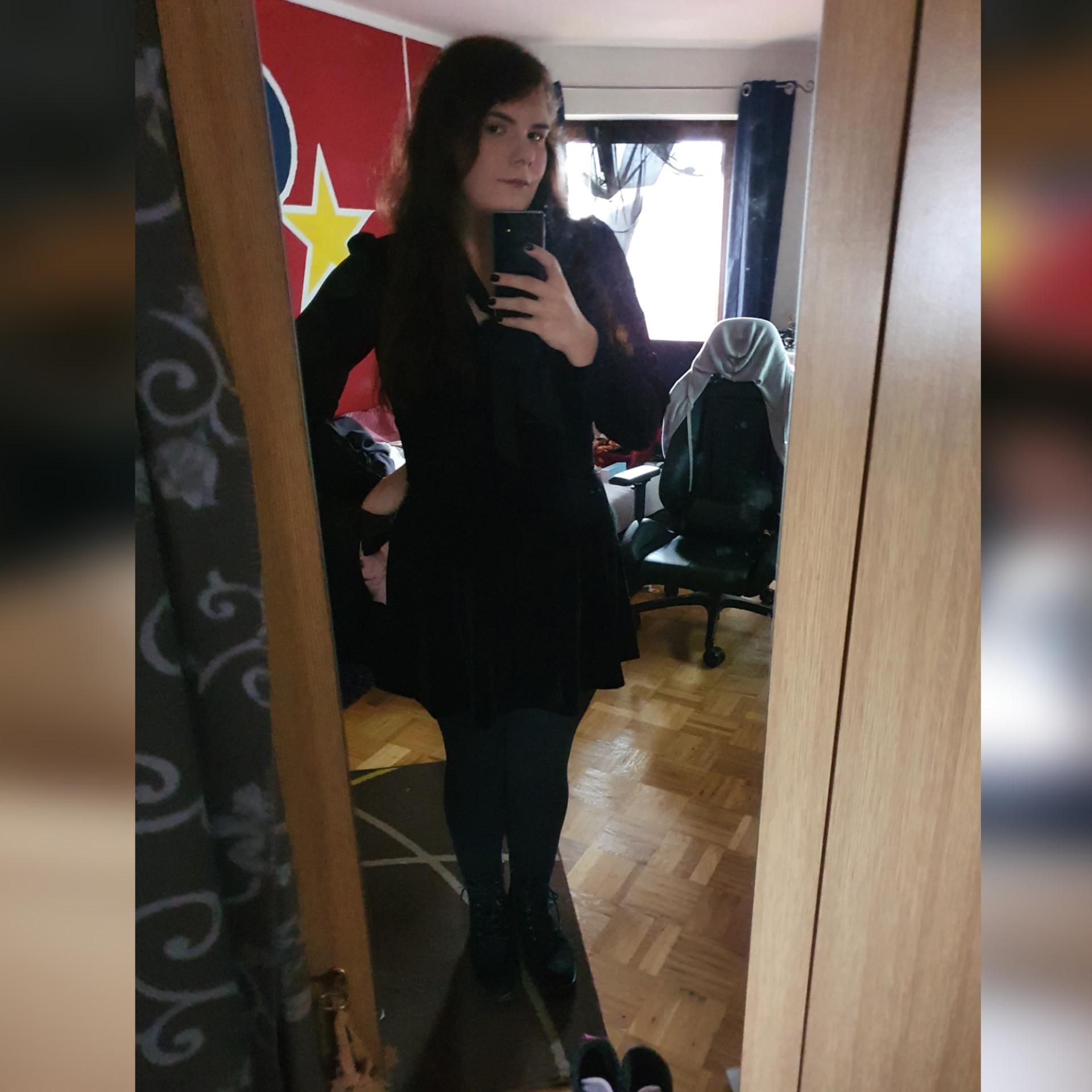 Felt cute. Might delete later. | Scrolller